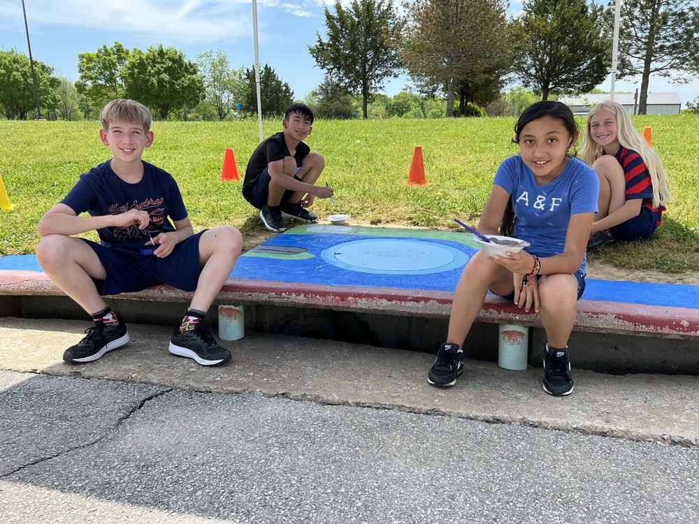 Mural Project at Turnbow Teaches Students About Urban Waterways ...